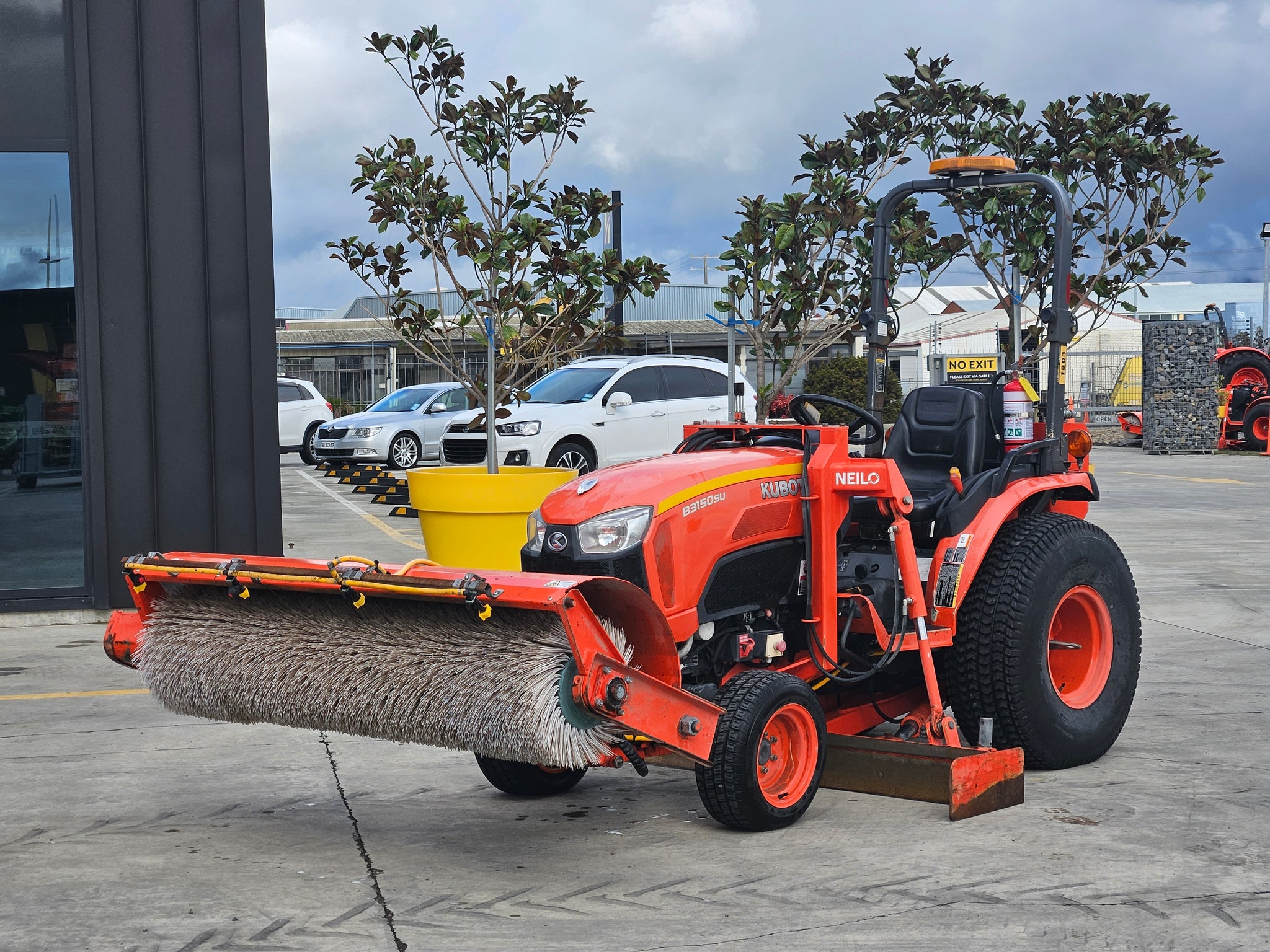 2020 Neilo B3150 Tractor Grader / Broom